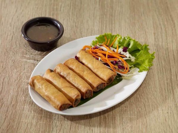 "Anong Noodle & Rice" by ครัวอนงค์ ร้านอาหารน่านั่งแอร์เย็นฉ่ำ